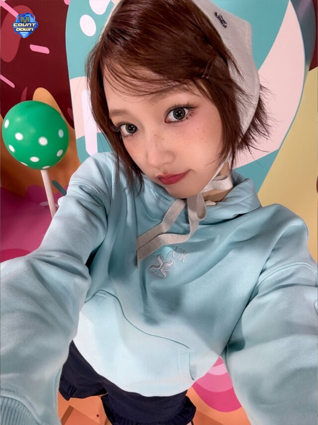 KiiiKiii's ""Short Hair Member" Jiyu Shocks With Long Hair Styling ...