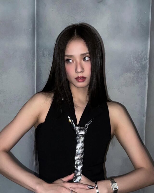 BLACKPINK Jisoo's Manager Sparks Major Shock With Her Idol Visuals ...