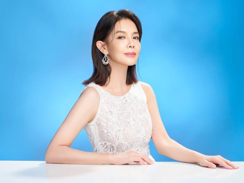 Actress Divorces Scandal-Plagued Actor After 24 Years Of Marriage ...