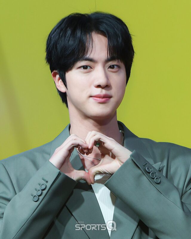 BTS Jin's Shocking Visuals At Recent Event Become A Hot Topic - Koreaboo