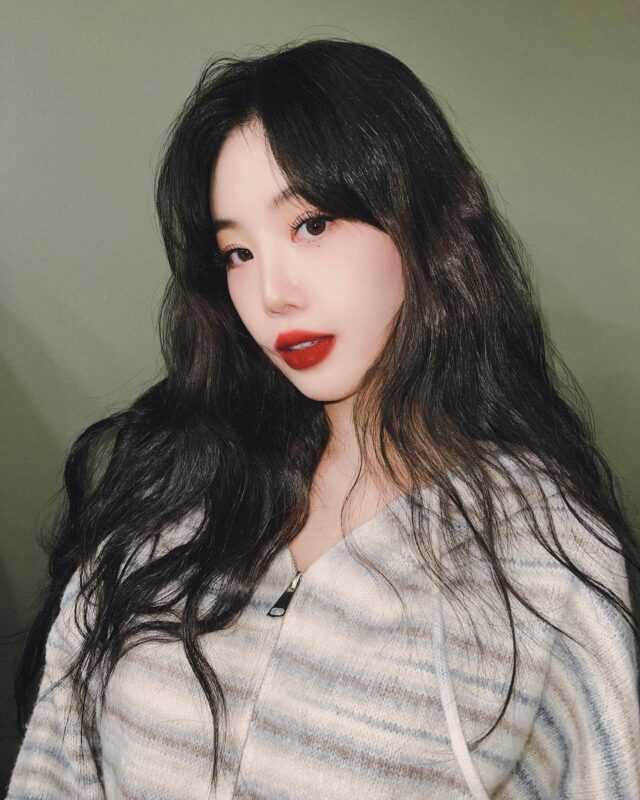 Former (G)-IDLE's Soojin Suffers Sudden Dramatic Loss Of Instagram ...