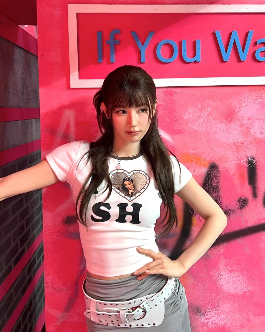 Accusations Against Popular Male Idol For Staring At Female Idol Spark ...