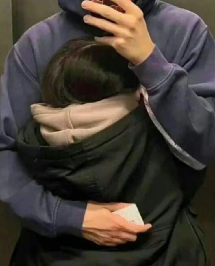 Stressed Out Women Are Paying Muscular Strangers For 5-Minute Hugs ...