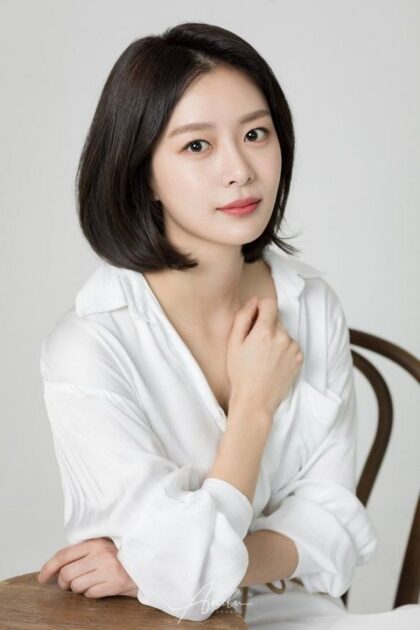 Controversial Actress Linked To BTS's Jimin Makes Comment About Her ...