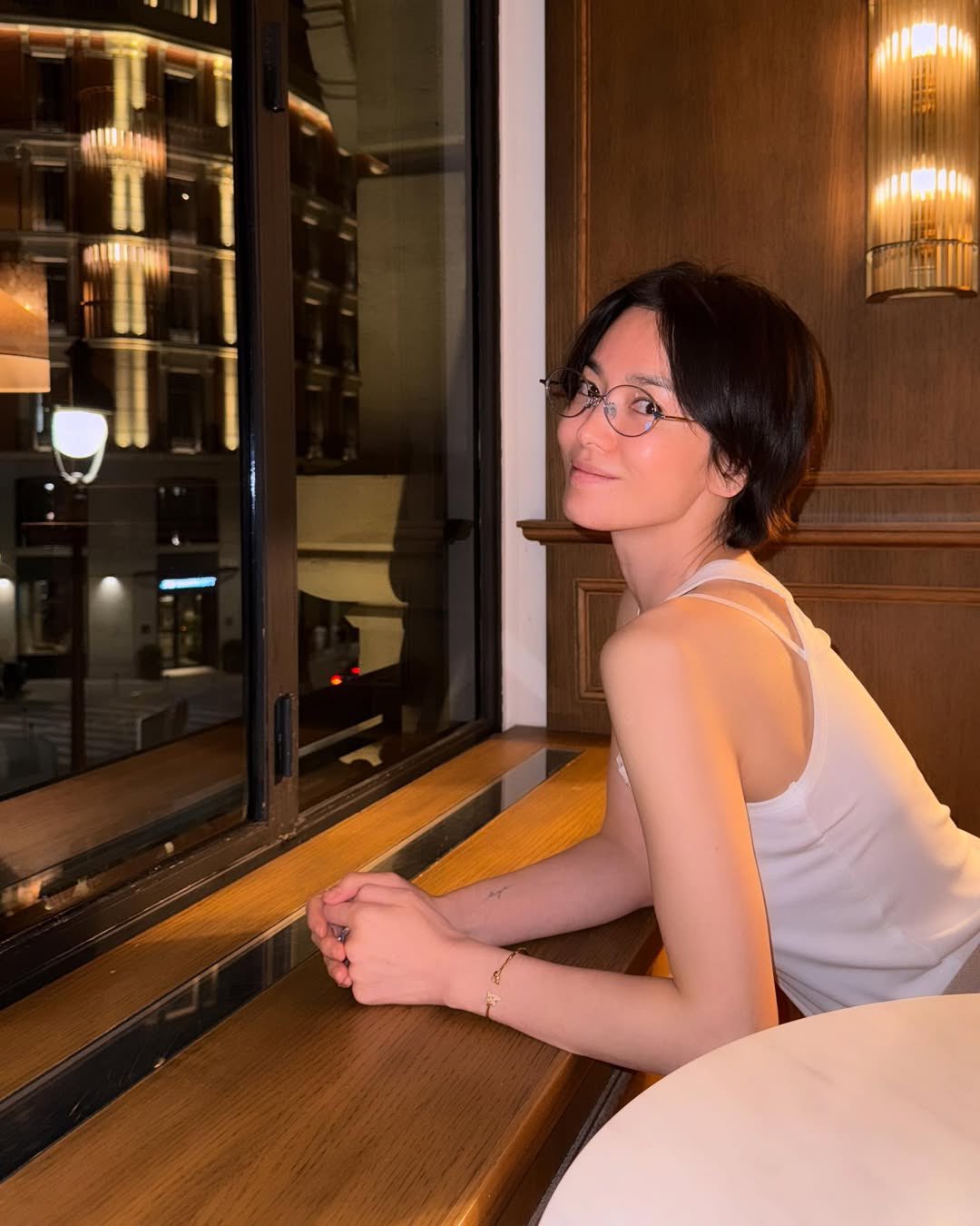 Top Actress Flaunts Unbelievable Visuals At 43 Years Old - Koreaboo