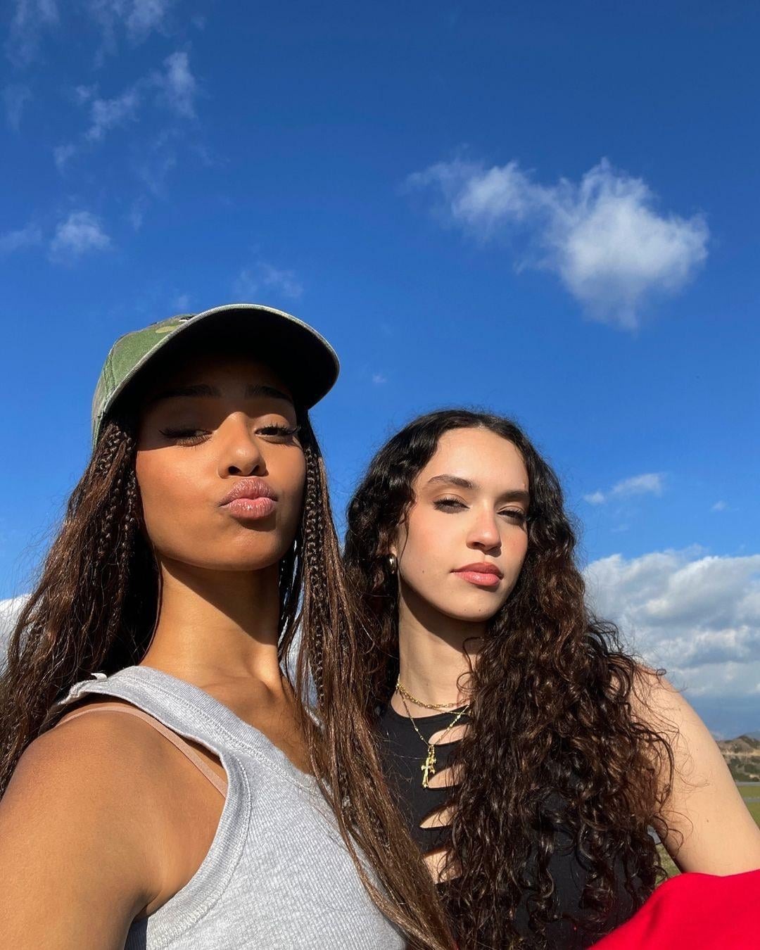 Popular Idol Sparks Mixed Reactions After Alleged Photos With Someone ...