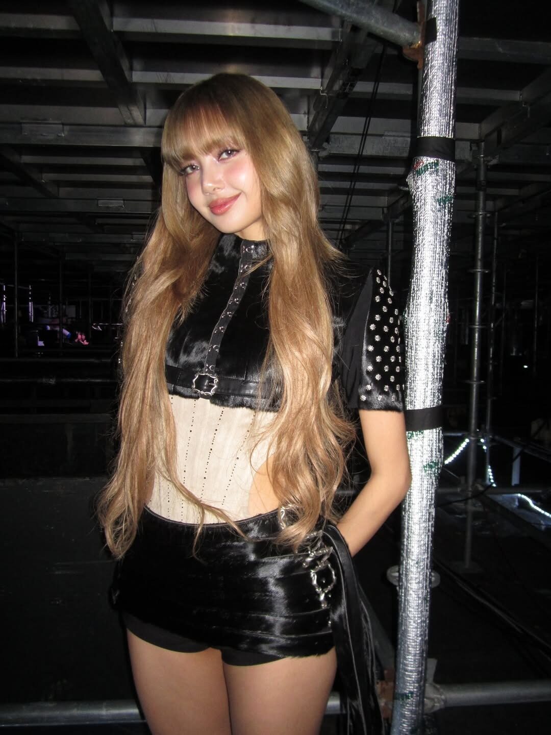 BLACKPINK Lisa's Sexy Stage Outfit Stirs Up Controversy In Korea - Koreaboo