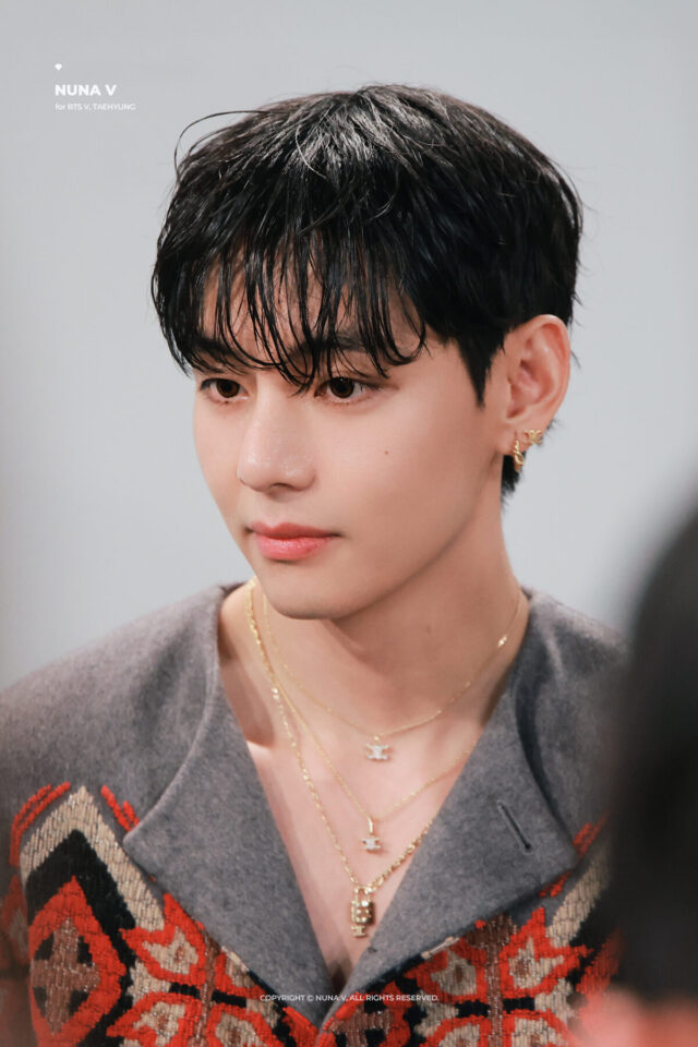 Popular BTS V’s Fansite Master Goes Viral - Koreaboo