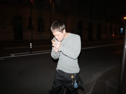 HyunA Shows Husband Yong Junhyung Smoking In Paris—Only To Spark Debate ...