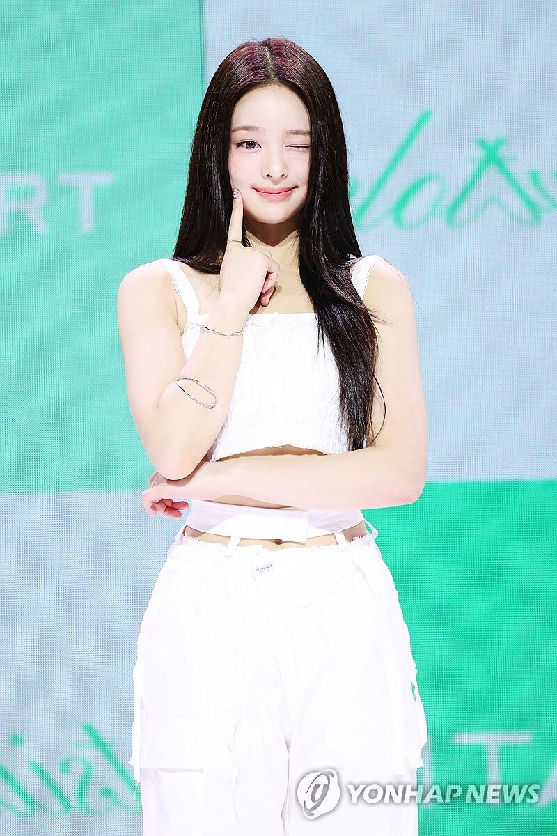 Former SM Entertainment Trainee Debuts To Much Attention Due To ...