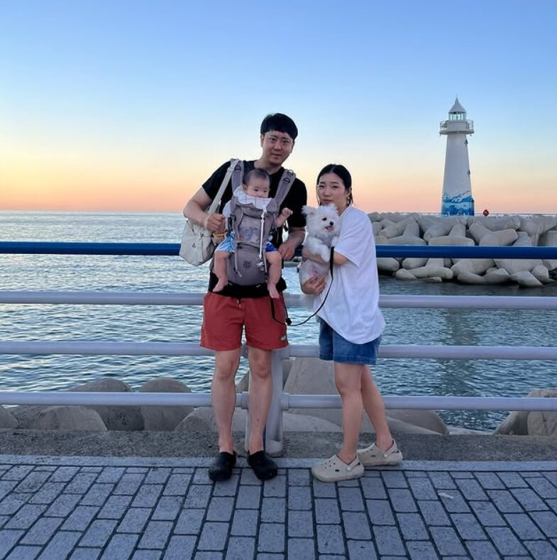 Lee Dong Wook Shares Vacation Photos Of His Son And Non-Celebrity Wife ...