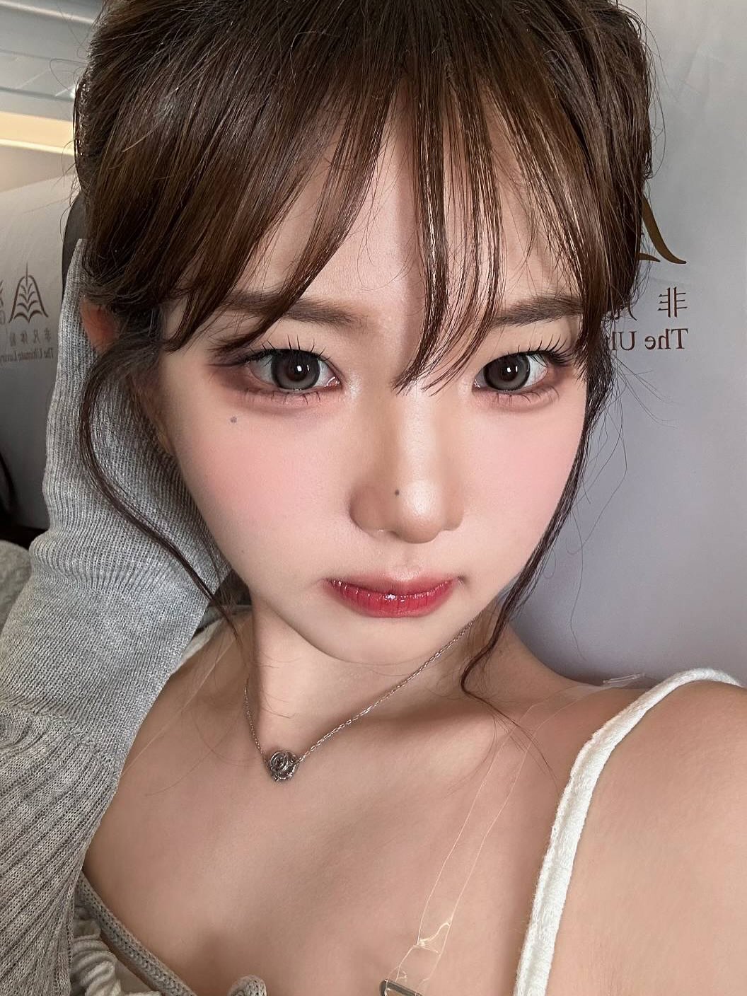5th Gen Idol's Graduation Photo Reemerges, Provokes Mixed Reactions ...