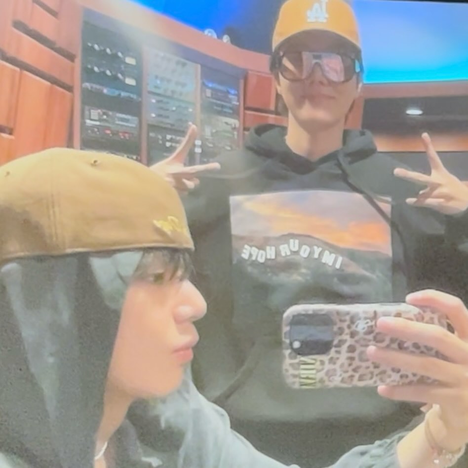 BTS's V Unveils Exclusive Pre-Debut Photos - KPOP HIT