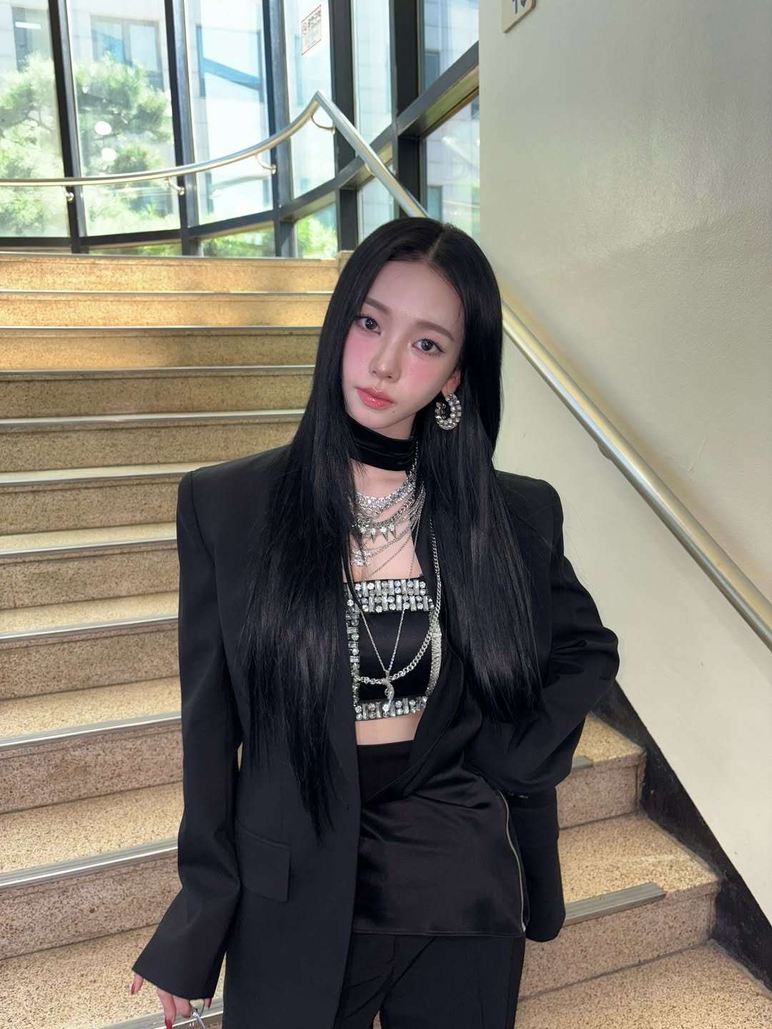aespa's Karina Hit With Criticism For Behavior At Controversial "W Korea" Charity Event - Koreaboo