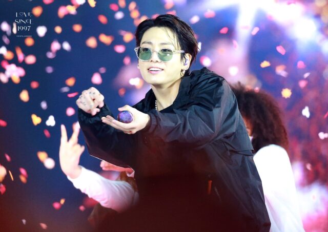 Jungkook Or V? The BTS Member With The Strongest Stage Presence - Koreaboo