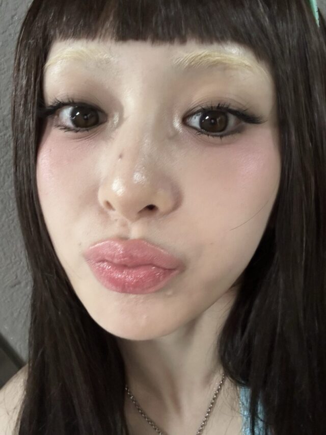 LE SSERAFIM Yunjin's Response To Criticism Surrounding Her Bleached ...