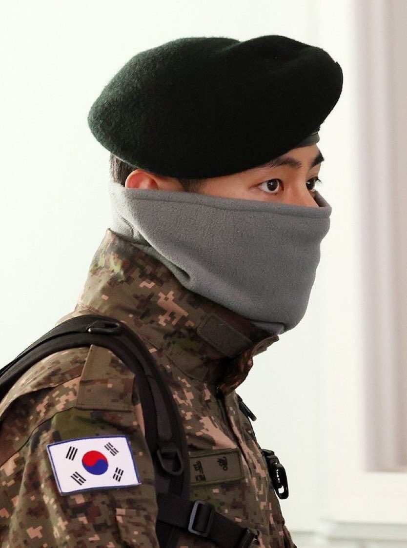 BTS V's Facial Feature Causes Major Buzz For Surprising Reason - KPOP HIT