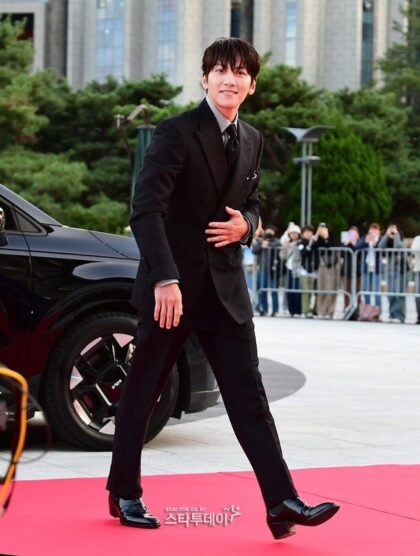 Actor Ji Chang Wook's "Nosy" Behavior At Recent Award Show Sparks Major ...