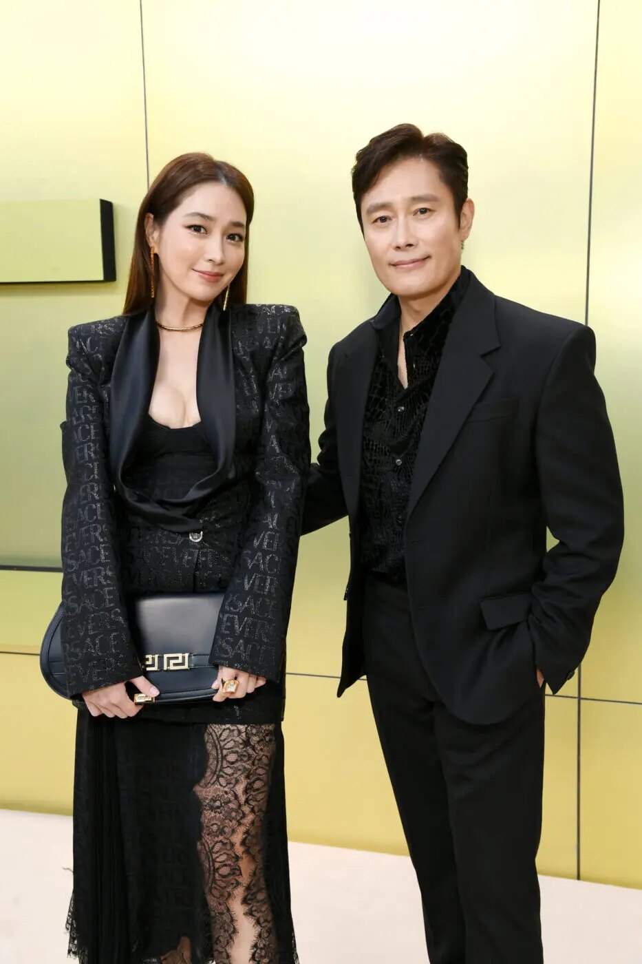 Actress Lee Min Jung Begs For A "Divorce" On Her Instagram - Koreaboo