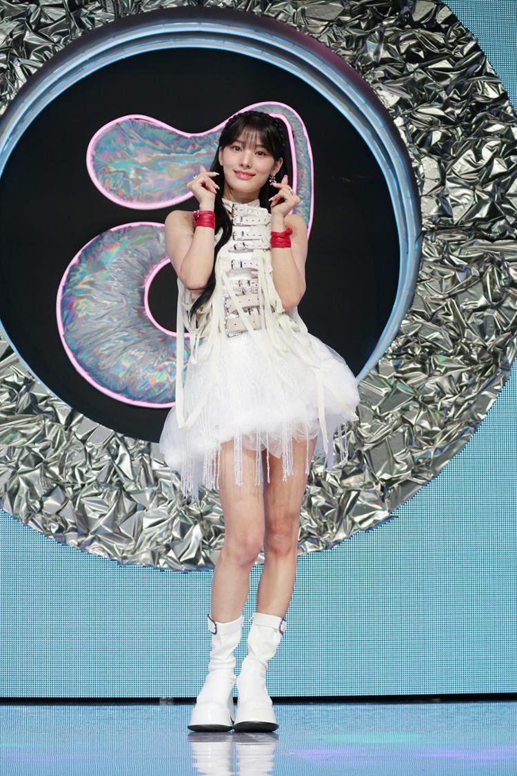 JINI Sparks Buzz With First Interaction With NMIXX Since Her Mysterious ...