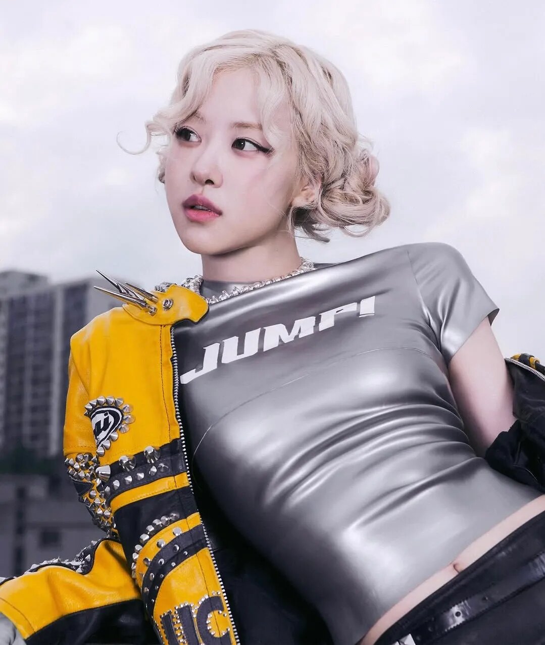 BLACKPINK's Rosé Stops, Apologizes For Messing Up During Performance ...