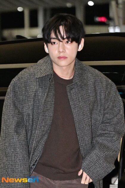 BTS V's Latest Solo Performance Hit With Scathing Criticism - Koreaboo