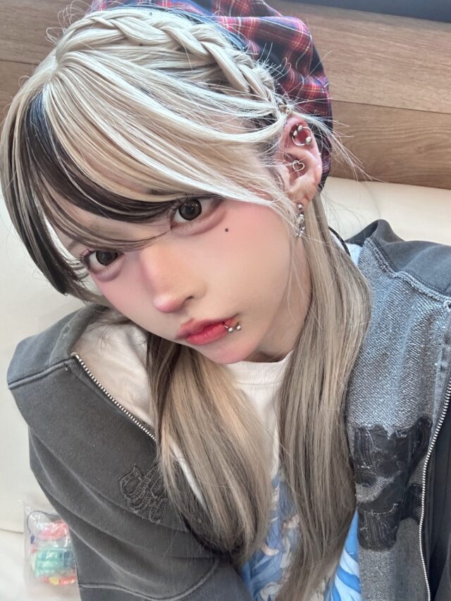 Gender-Nonconforming Idol Announces Departure From Boy Band - KPOP HIT