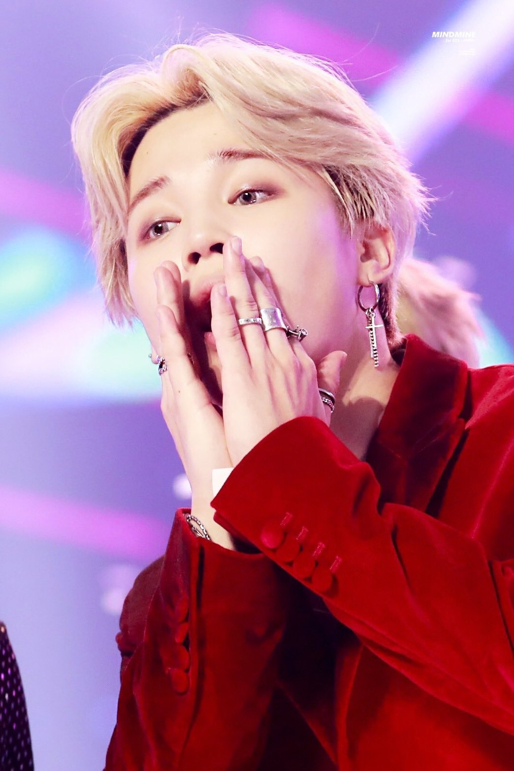 BTS's Jimin Accidentally Flashes An Outrageously Rich Status Symbol - Koreaboo