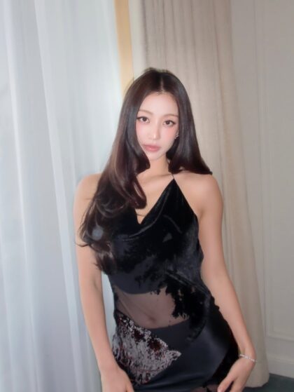 TWICE's Jihyo Teased As New Lingerie And Underwear Brand "Venus ...