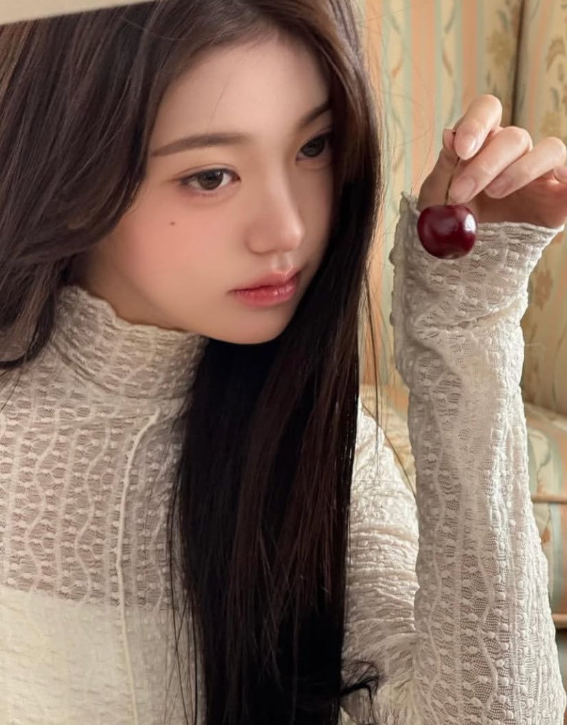 IVE Wonyoung’s Instagram Post Linked To NewJeans (NJZ) Danielle’s ...