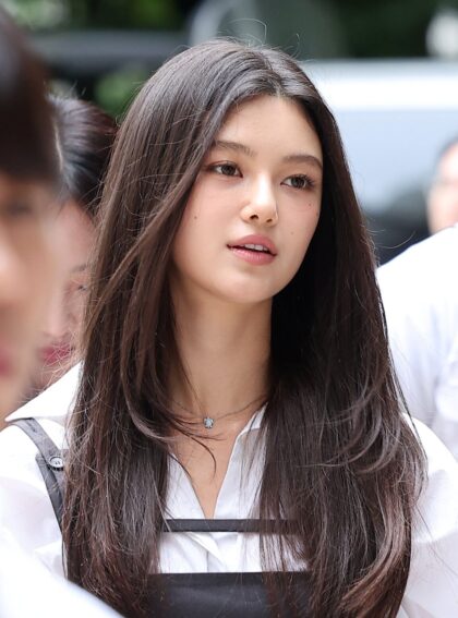 NewJeans' (NJZ) Danielle Shocks With Latest Move Following ADOR's ...