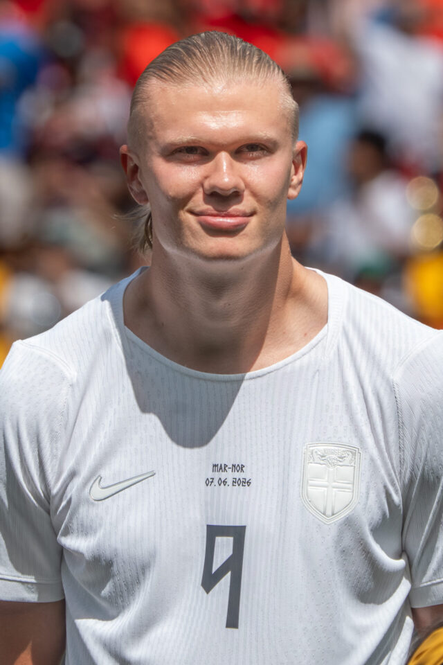 Chinese Netizens Are Down Bad For FIFA's Erling Haaland - Koreaboo
