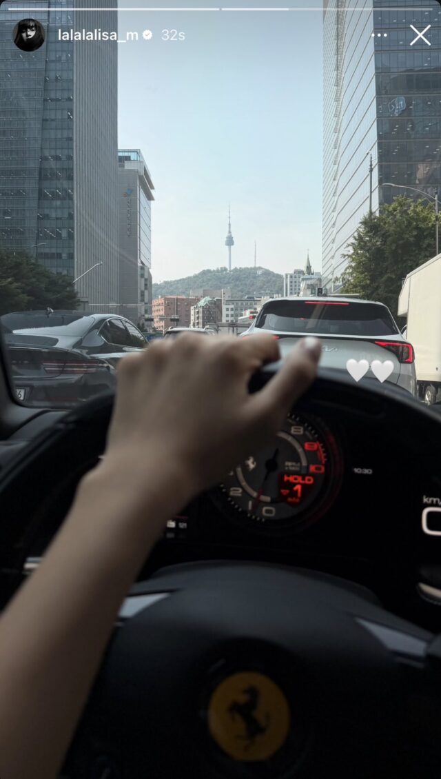 BLACKPINK Lisa’s Latest Social Media Update Sparks Frenzy - Koreaboo